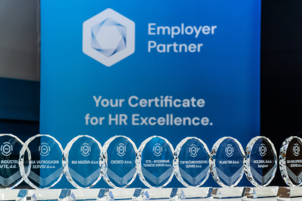 Holdina nositelj priznanja za izvrsnost u upravljanju ljudskim ...